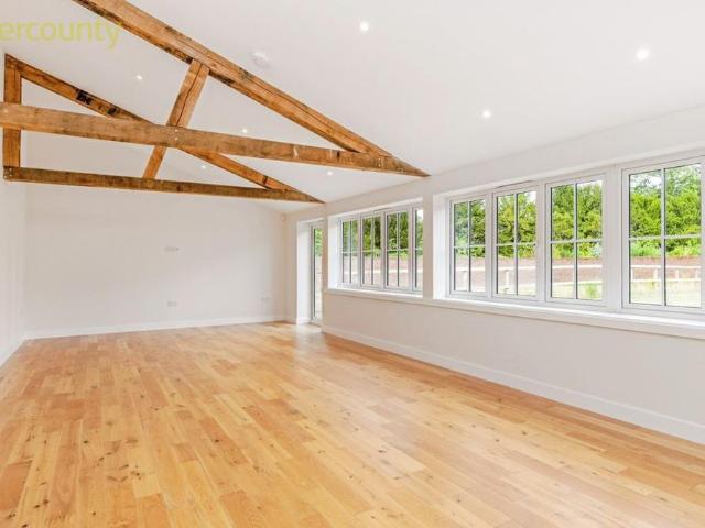 2 bedroom bungalow to rent