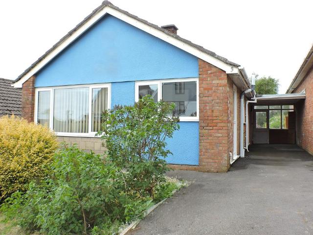 2 bedroom bungalow to rent