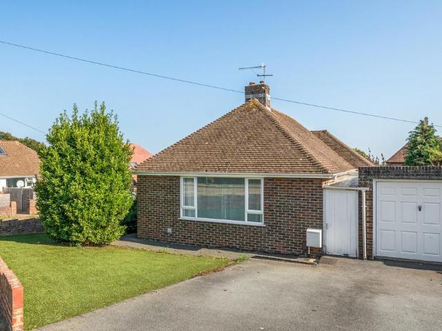 2 bedroom bungalow to rent