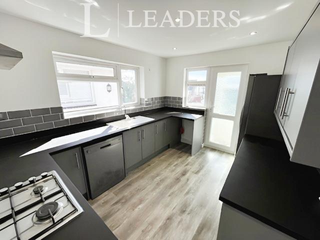 2 bedroom bungalow to rent