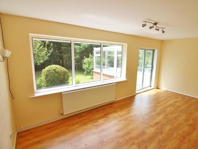 2 bedroom bungalow to rent