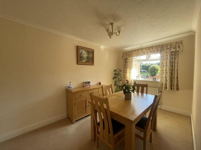 2 bedroom bungalow to rent