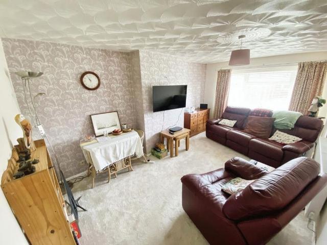 2 bedroom bungalow to rent