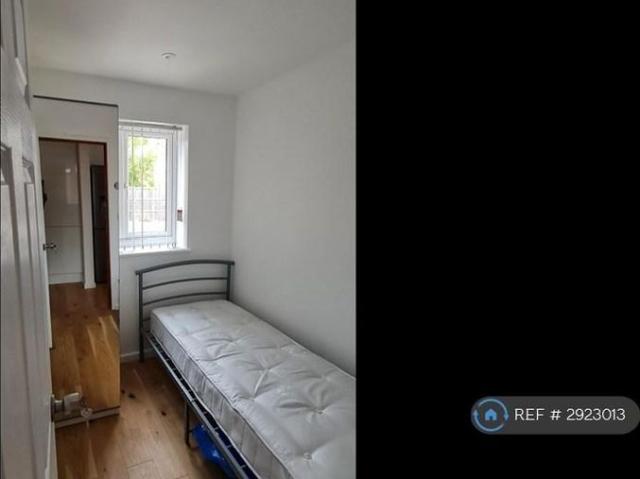 2 bedroom bungalow to rent