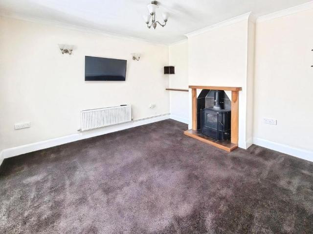 2 bedroom bungalow to rent