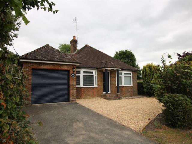 2 bedroom bungalow to rent