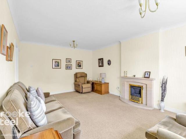 2 bedroom bungalow to rent