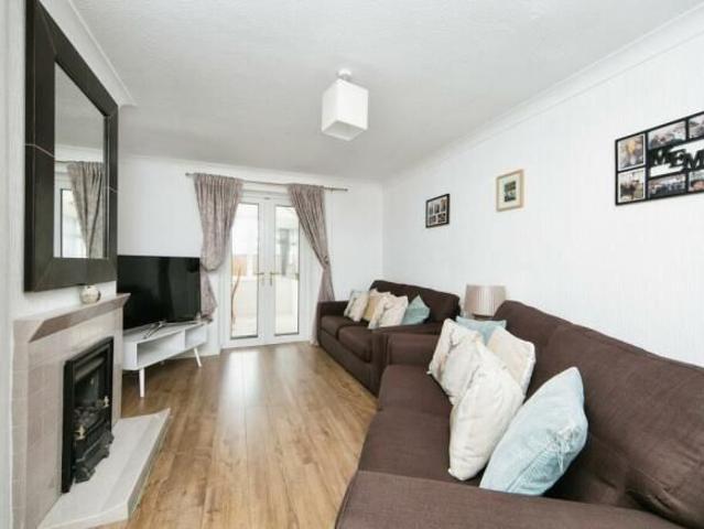 2 bedroom bungalow to rent