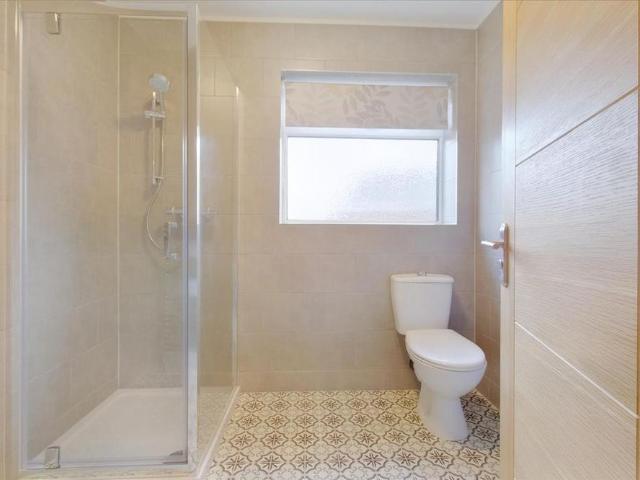 2 bedroom bungalow to rent