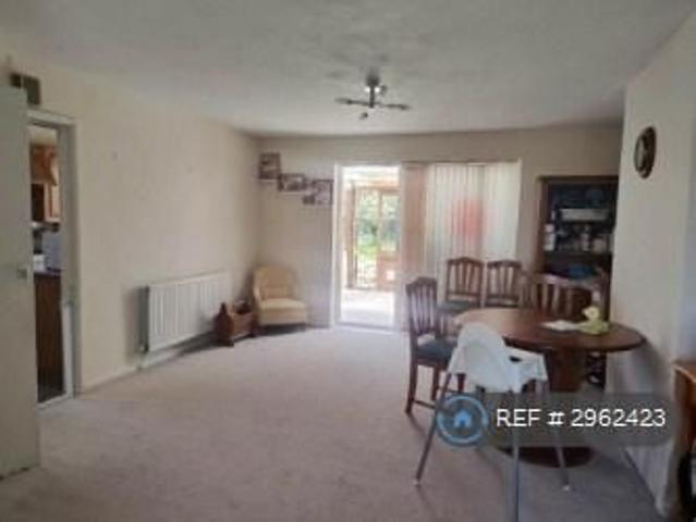 2 bedroom bungalow to rent