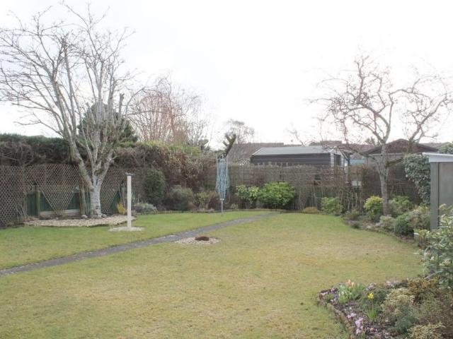 2 bedroom bungalow to rent