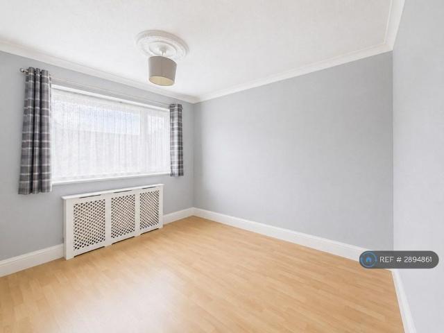 2 bedroom bungalow to rent
