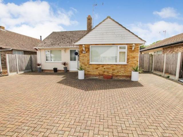 2 bedroom bungalow to rent