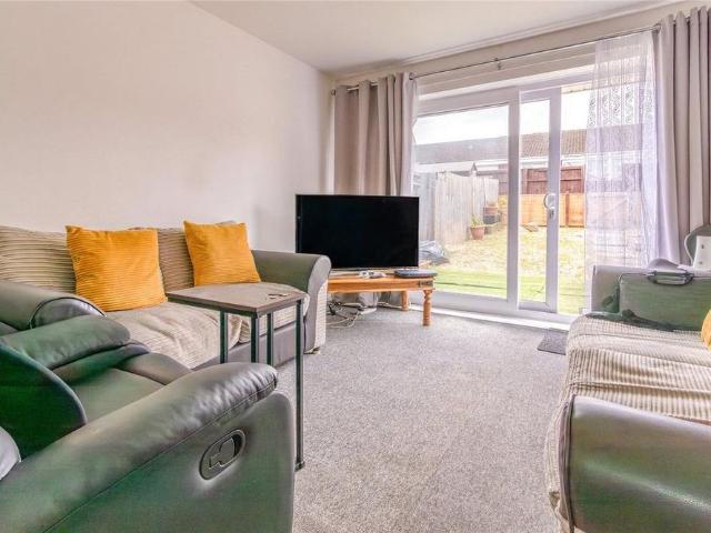 2 bedroom bungalow to rent