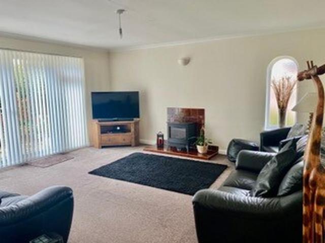 2 bedroom bungalow to rent