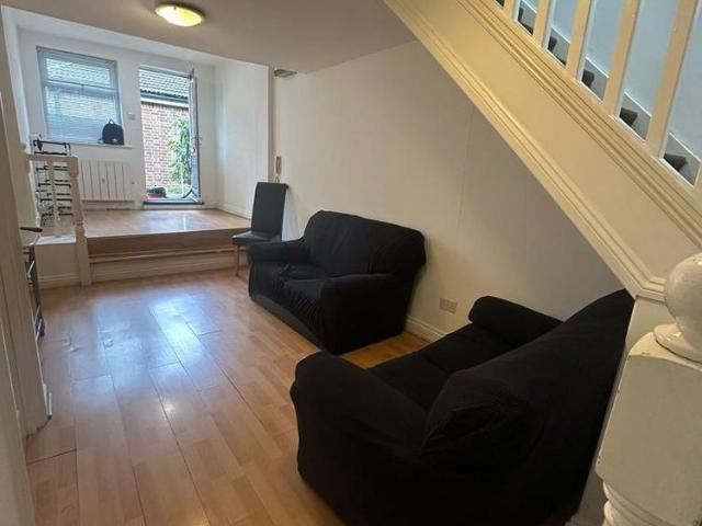 2 bedroom bungalow to rent