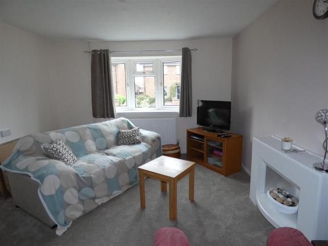 2 bedroom bungalow to rent