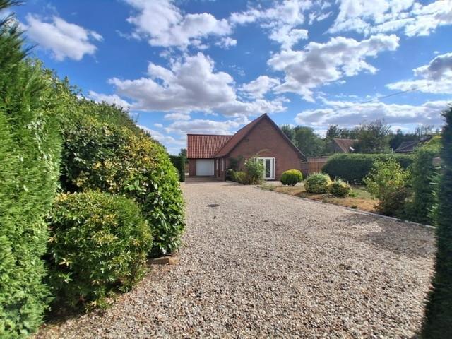 2 bedroom bungalow to rent