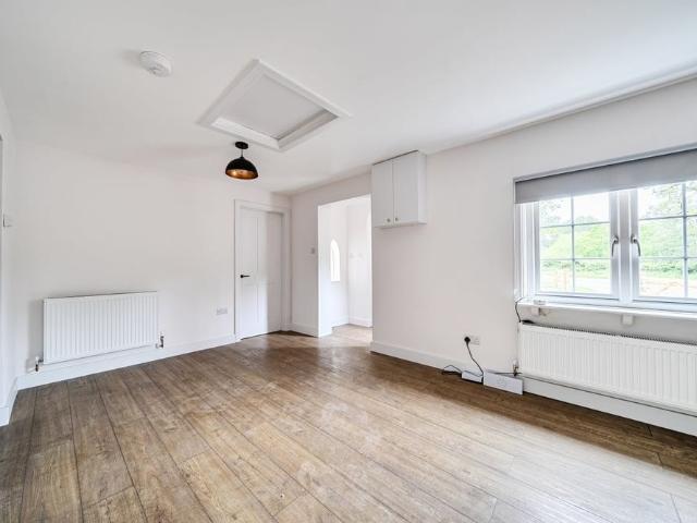 2 bedroom bungalow to rent