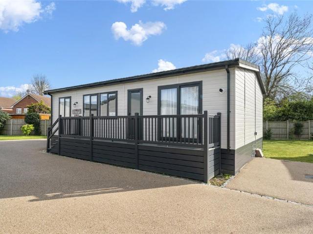 2 bedroom bungalow to rent