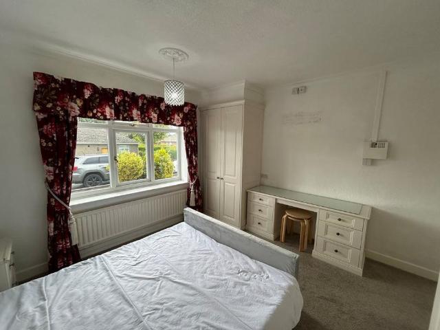 2 bedroom bungalow to rent