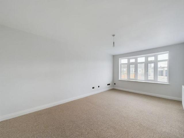 2 bedroom bungalow to rent