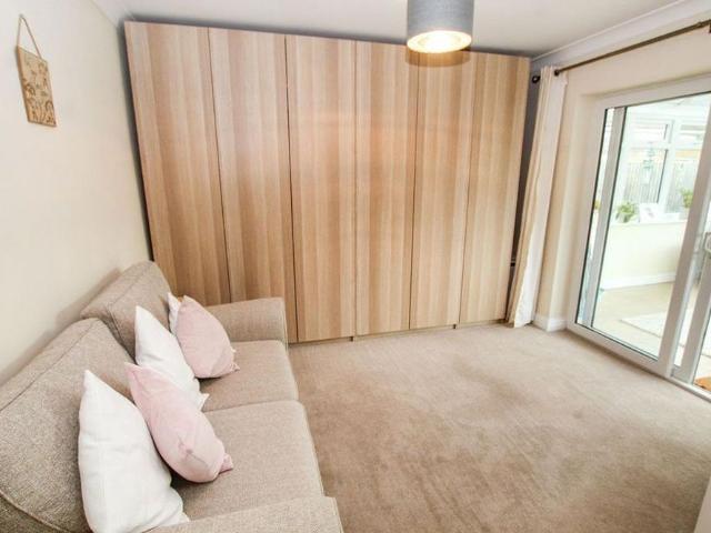2 bedroom bungalow to rent