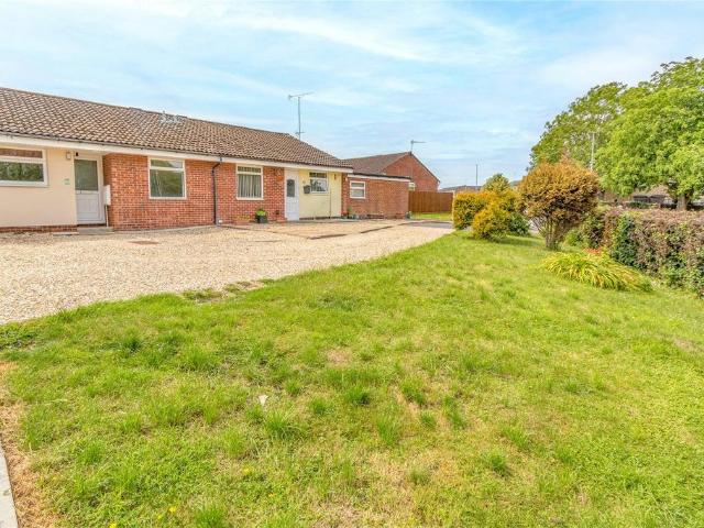 2 bedroom bungalow to rent