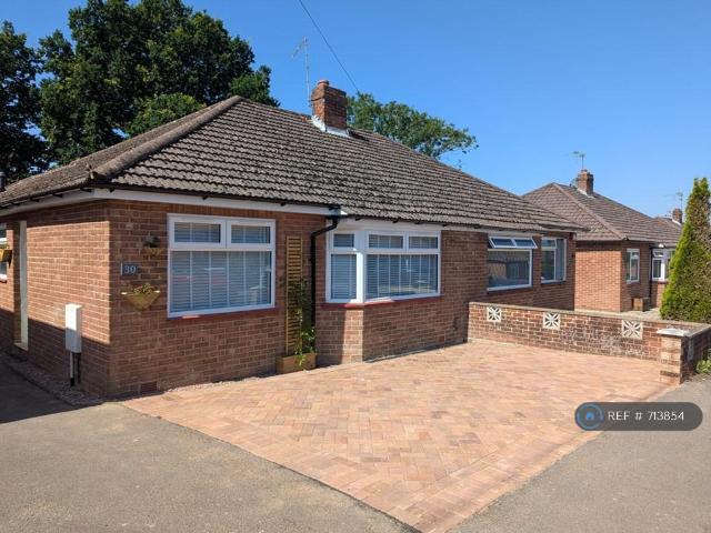 2 bedroom bungalow to rent
