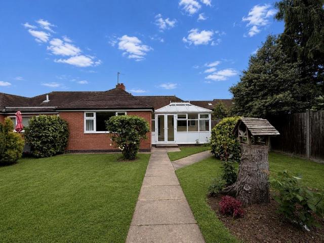 2 bedroom bungalow to rent