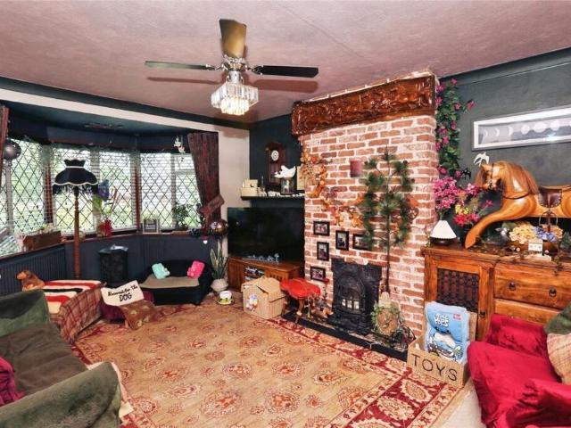 2 bedroom bungalow to rent