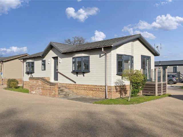 2 bedroom bungalow to rent