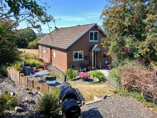 2 bedroom bungalow to rent