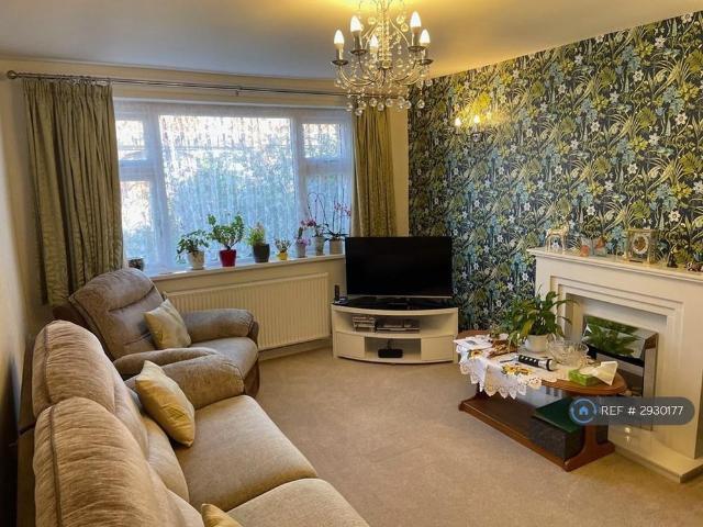 2 bedroom bungalow to rent