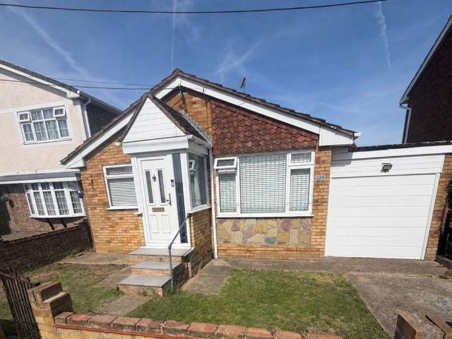 2 bedroom bungalow to rent