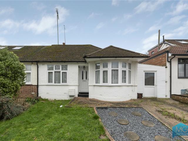 2 bedroom bungalow to rent