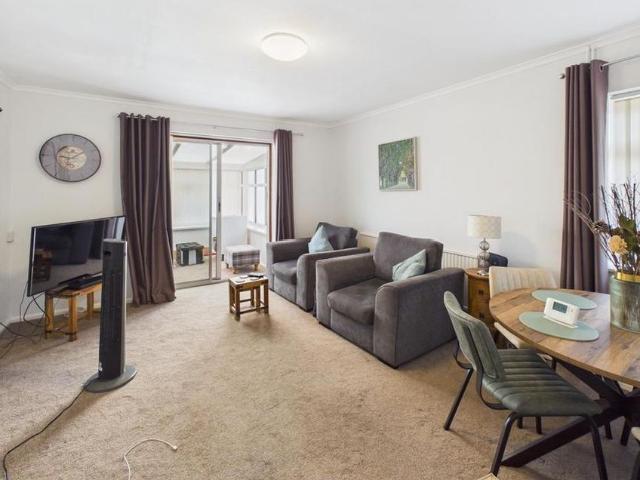 2 bedroom bungalow to rent