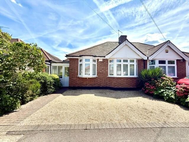 2 bedroom bungalow to rent