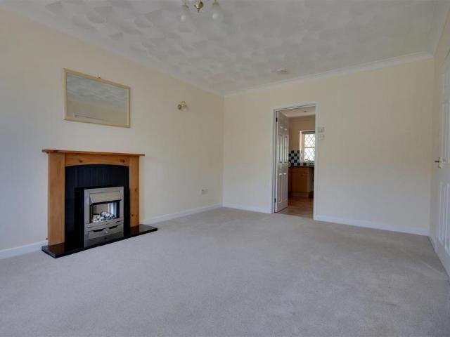 2 bedroom bungalow to rent