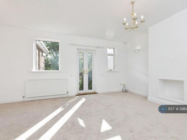 2 bedroom bungalow to rent