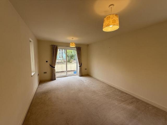 2 bedroom bungalow to rent
