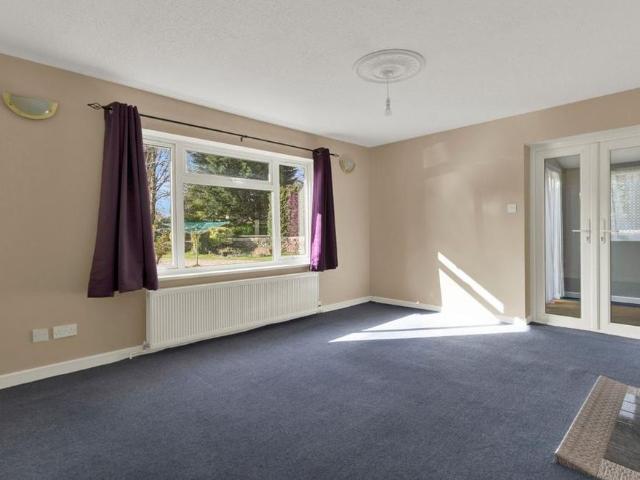 2 bedroom bungalow to rent