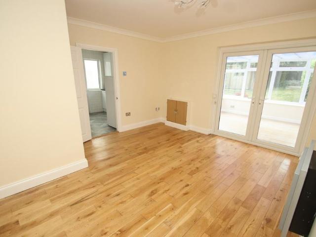 2 bedroom bungalow to rent