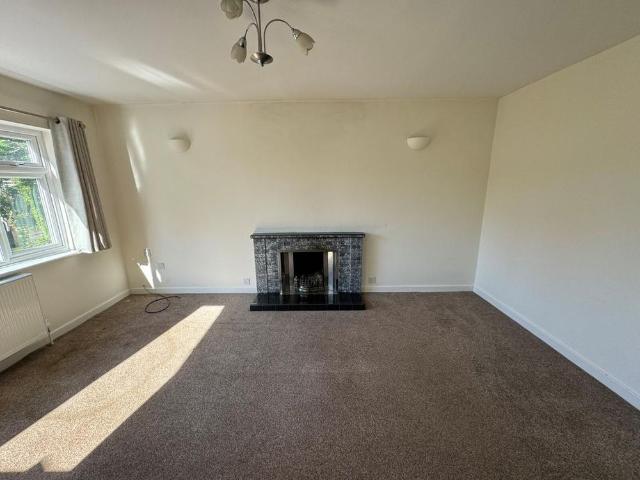 2 bedroom bungalow to rent