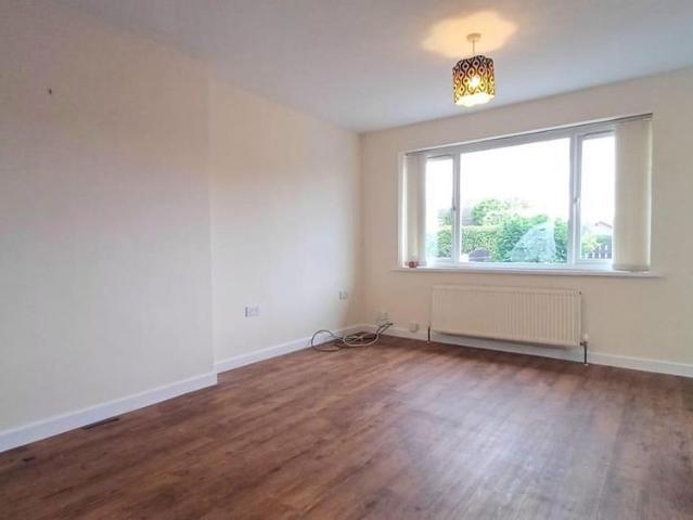 2 bedroom bungalow to rent
