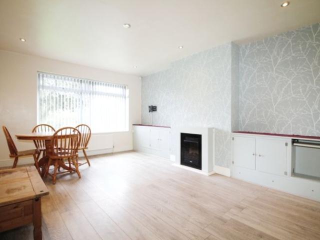 2 bedroom bungalow to rent