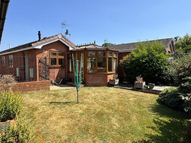 2 bedroom bungalow to rent