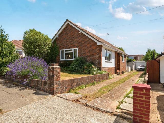 2 bedroom bungalow to rent