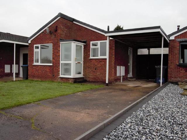 2 bedroom bungalow to rent