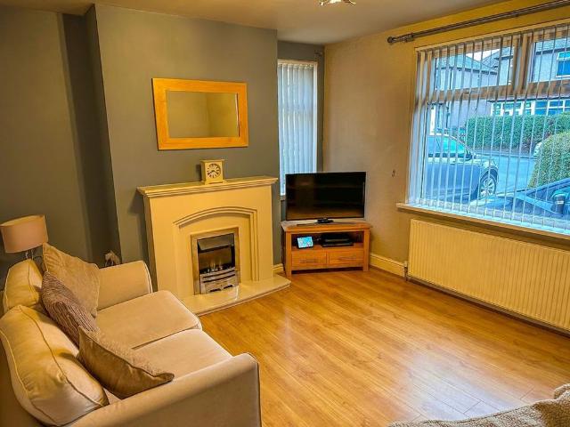 2 bedroom bungalow to rent